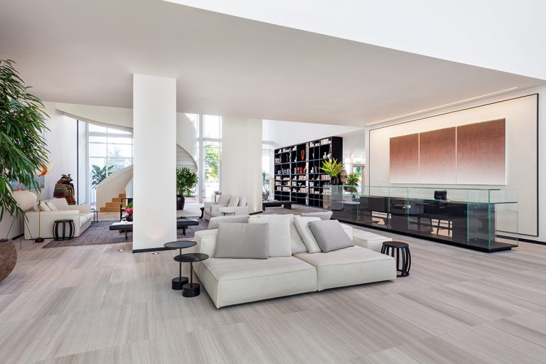 NEW PHOTOS | Long-Anticipated Ritz-Carlton Residences Miami Beach is ...